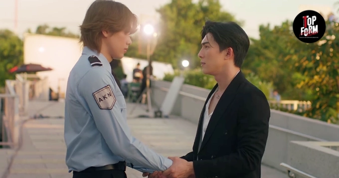 Top Form กอดกันมั้ย นายตัวท็อป l EP.1-EP.2 - YFLIX